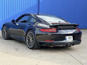 Black Porsche 911 2017 in Kaunas, with an engine capacity of 2.98 L and mileage of 87 thousand km for 84911 €, photo 7 on AUTOMOTO.COM.LV