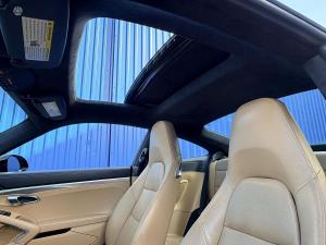 Black Porsche 911 2017 in Kaunas, with an engine capacity of 2.98 L and mileage of 87 thousand km for 84911 €, photo 25 on AUTOMOTO.COM.LV