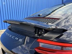Black Porsche 911 2017 in Kaunas, with an engine capacity of 2.98 L and mileage of 87 thousand km for 84911 €, photo 41 on AUTOMOTO.COM.LV