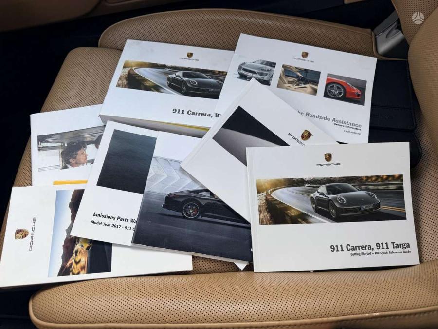 Black Porsche 911 2017 in Kaunas, with an engine capacity of 2.98 L and mileage of 87 thousand km for 84911 €, photo 42 on AUTOMOTO.COM.LV