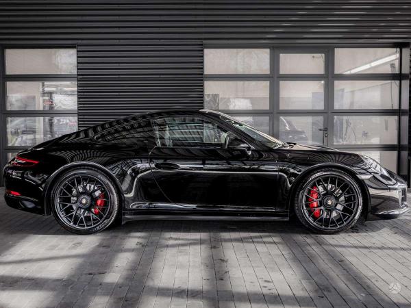 Melns Porsche 911 2019 Klaipėda, ar dzinēja tilpumu 2.98 L un nobraukumu 59 tūkst. km par 114911 €, foto 6 vietnē AUTOMOTO.COM.LV