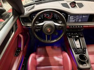 Черный Порше 911 2021 в Вильнюс, объемом двигателя 3.00 л и пробегом 22 тыс. км за 119900 €, фото 23 на AUTOMOTO.COM.LV