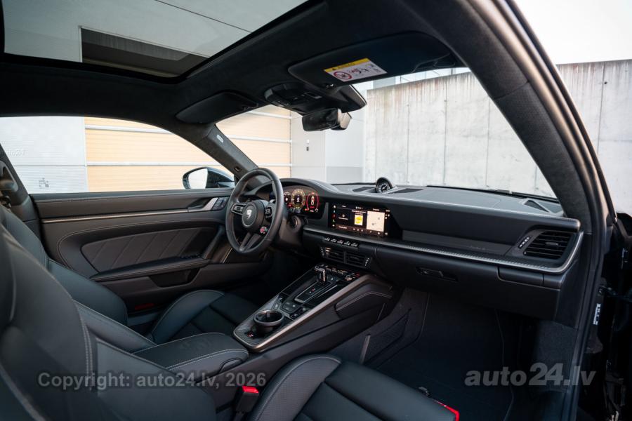 Melns Porsche 911 2026 Tartu, ar dzinēja tilpumu 3.60 L un nobraukumu 3 tūkst. km par 303800 €, foto 4 vietnē AUTOMOTO.COM.LV