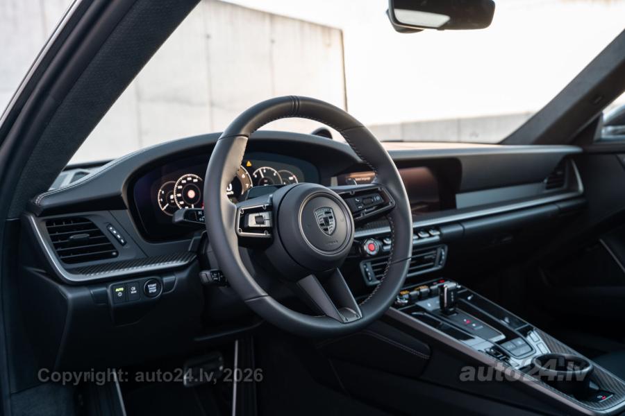 Melns Porsche 911 2026 Tartu, ar dzinēja tilpumu 3.60 L un nobraukumu 3 tūkst. km par 303800 €, foto 8 vietnē AUTOMOTO.COM.LV