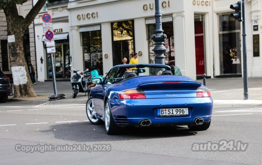 Blue Porsche 911 2003 in Riga, with an engine capacity of 3.60 L and mileage of 73 thousand km for 63999 €, photo 2 on AUTOMOTO.COM.LV