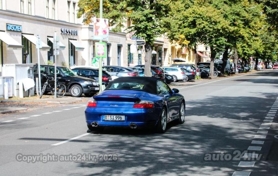 Blue Porsche 911 2003 in Riga, with an engine capacity of 3.60 L and mileage of 73 thousand km for 63999 €, photo 4 on AUTOMOTO.COM.LV