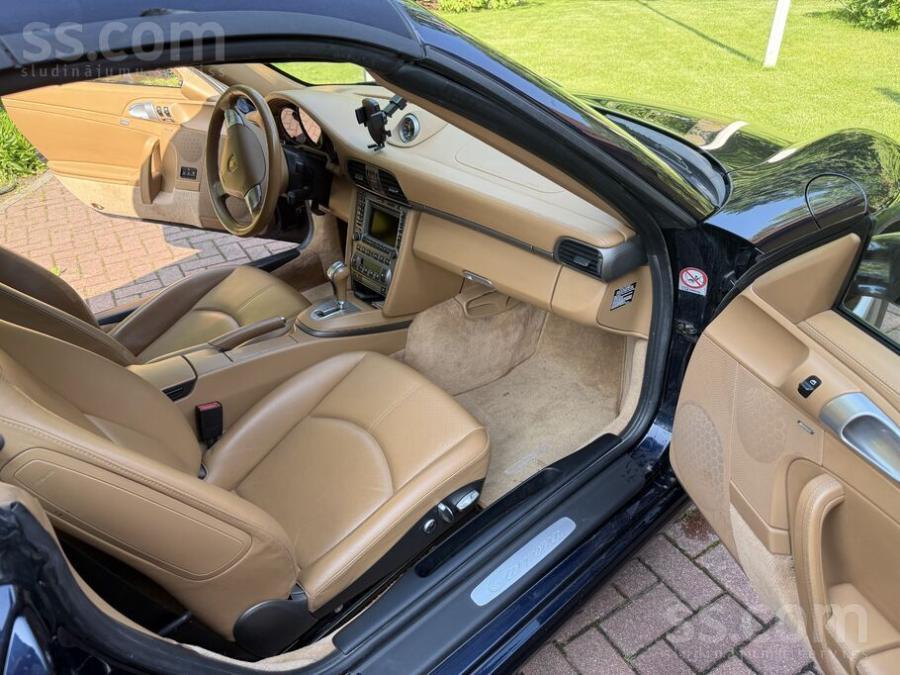 Zils Porsche 911 2005 Jelgava, ar dzinēja tilpumu 3.60 L un nobraukumu 129 tūkst. km par 42000 €, foto 11 vietnē AUTOMOTO.COM.LV