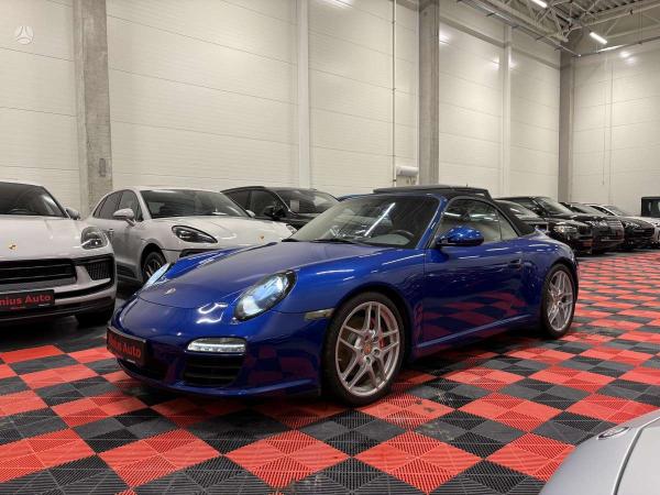 Blue Porsche 911 2010 in Vilnius, with an engine capacity of 3.80 L and mileage of 110 thousand km for 59500 €, photo 1 on AUTOMOTO.COM.LV