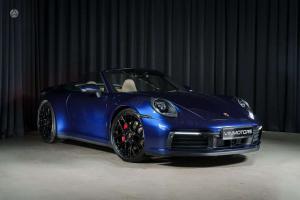 Blue Porsche 911 2020 in Vilnius, with an engine capacity of 2.98 L and mileage of 50 thousand km for 109998 €, photo 4 on AUTOMOTO.COM.LV