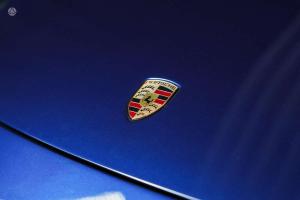 Blue Porsche 911 2020 in Vilnius, with an engine capacity of 2.98 L and mileage of 50 thousand km for 109998 €, photo 15 on AUTOMOTO.COM.LV