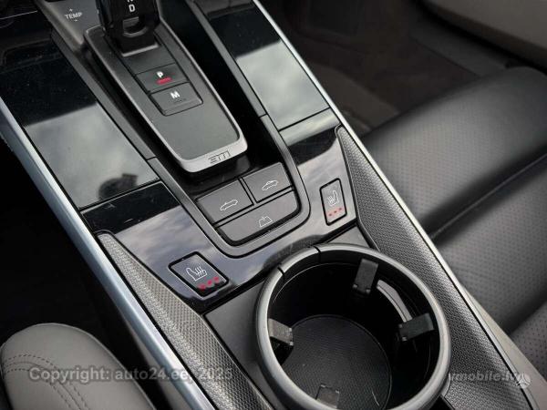Синий Порше 911 2022 в Рига, объемом двигателя 3.00 л и пробегом 53 тыс. км за 119200 €, фото 11 на AUTOMOTO.COM.LV