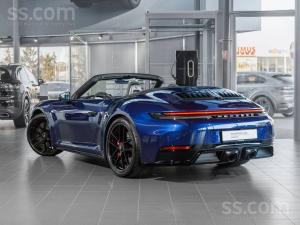 Blue Porsche 911 2026 in Riga, with an engine capacity of 3.60 L and mileage of 8 thousand km for 189900 €, photo 11 on AUTOMOTO.COM.LV