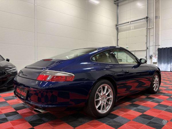 Zils Porsche 911 2002 Viļņa, ar dzinēja tilpumu 3.60 L un nobraukumu 88 tūkst. km par 32500 €, foto 4 vietnē AUTOMOTO.COM.LV
