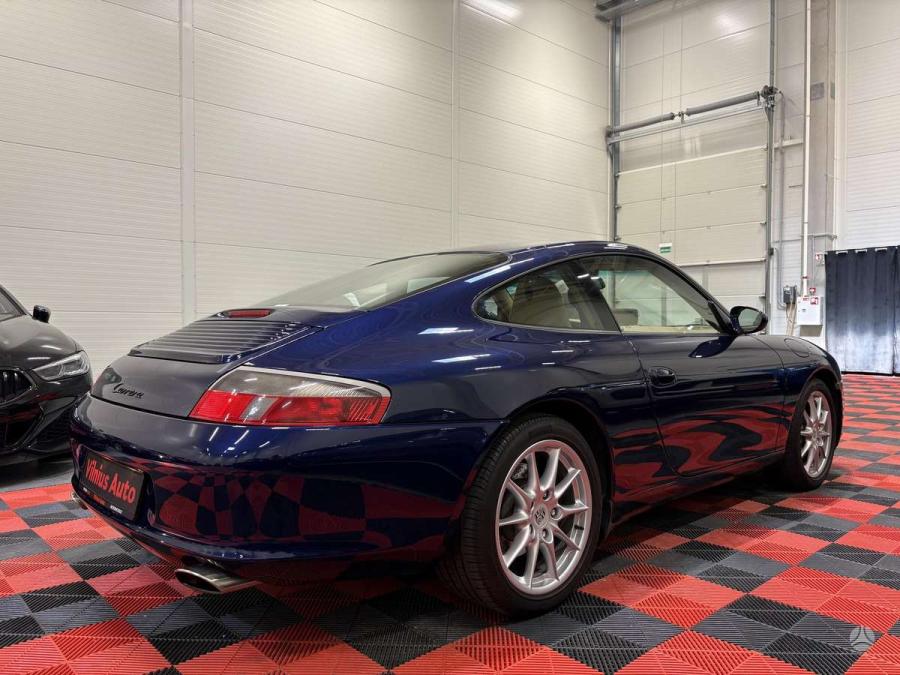 Blue Porsche 911 2002 in Vilnius, with an engine capacity of 3.60 L and mileage of 88 thousand km for 32500 €, photo 5 on AUTOMOTO.COM.LV