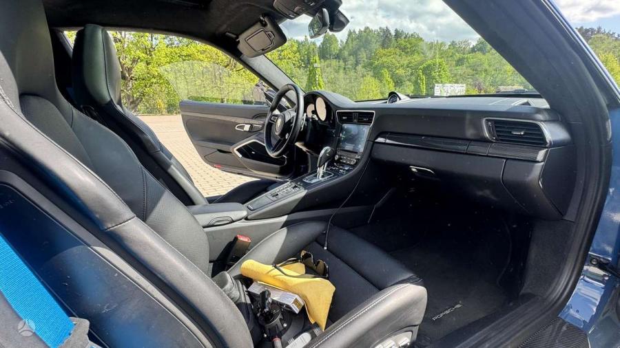 Zils Porsche 911 2015 Viļņa, ar dzinēja tilpumu 3.80 L un nobraukumu 7 tūkst. km par 105000 €, foto 17 vietnē AUTOMOTO.COM.LV
