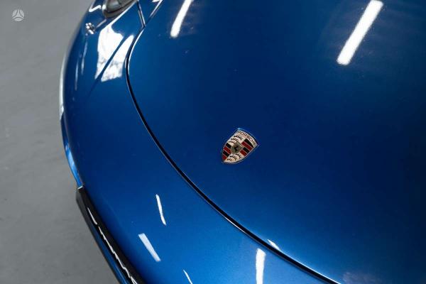 Синий Порше 911 2018 в Вильнюс, объемом двигателя 2.98 л и пробегом 46 тыс. км за 71999 €, фото 7 на AUTOMOTO.COM.LV