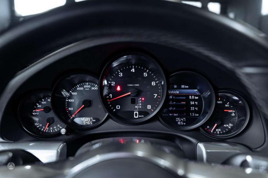 Zils Porsche 911 2018 Viļņa, ar dzinēja tilpumu 2.98 L un nobraukumu 46 tūkst. km par 71999 €, foto 21 vietnē AUTOMOTO.COM.LV