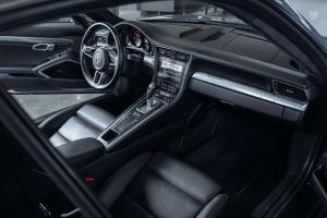 Zils Porsche 911 2018 Viļņa, ar dzinēja tilpumu 2.98 L un nobraukumu 46 tūkst. km par 71999 €, foto 28 vietnē AUTOMOTO.COM.LV