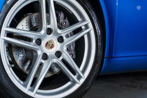 Zils Porsche 911 2018 Viļņa, ar dzinēja tilpumu 2.98 L un nobraukumu 47 tūkst. km par 71999 €, foto 14 vietnē AUTOMOTO.COM.LV