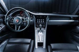 Zils Porsche 911 2018 Viļņa, ar dzinēja tilpumu 2.98 L un nobraukumu 47 tūkst. km par 71999 €, foto 24 vietnē AUTOMOTO.COM.LV