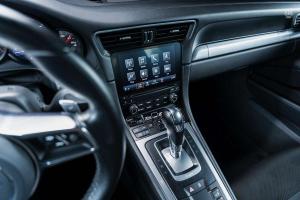 Zils Porsche 911 2018 Viļņa, ar dzinēja tilpumu 2.98 L un nobraukumu 47 tūkst. km par 71999 €, foto 27 vietnē AUTOMOTO.COM.LV