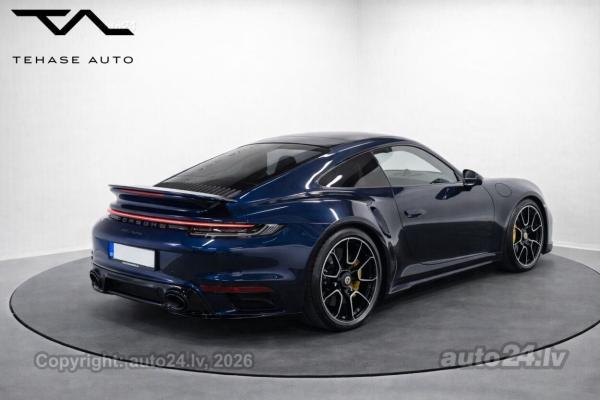 Zils Porsche 911 2022 Tartu, ar dzinēja tilpumu 3.75 L un nobraukumu 18 tūkst. km par 234900 €, foto 2 vietnē AUTOMOTO.COM.LV