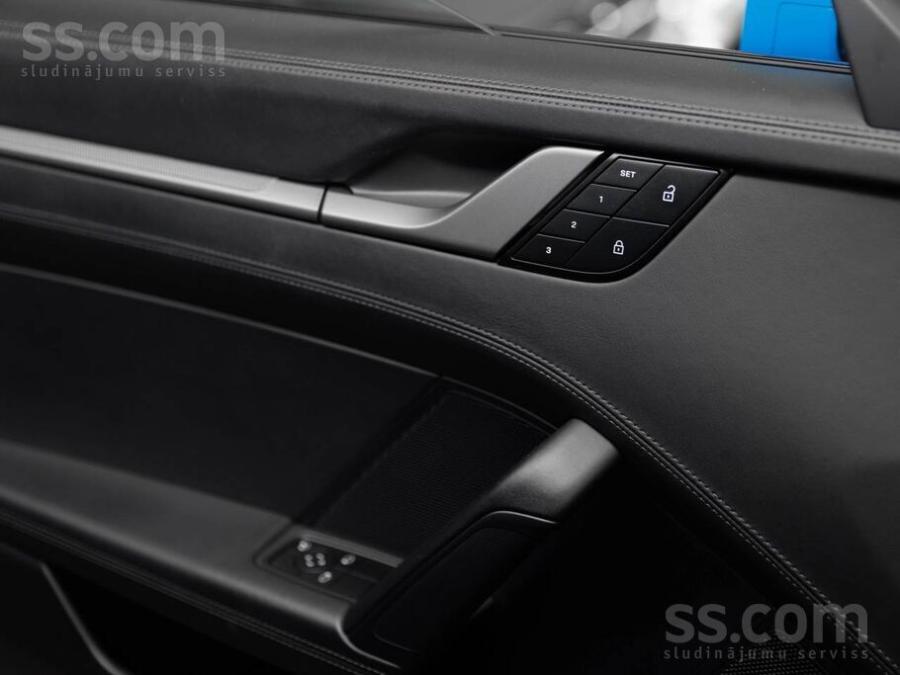 Синий Порше 911 2022 в Рига, объемом двигателя 3.00 л и пробегом 25 тыс. км за 129000 €, фото 36 на AUTOMOTO.COM.LV