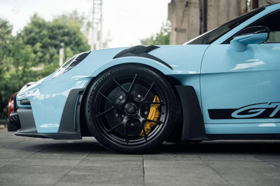 Zils Porsche 911 2024 Viļņa, ar dzinēja tilpumu 4.00 L un nobraukumu 2 tūkst. km par 345000 €, foto 18 vietnē AUTOMOTO.COM.LV