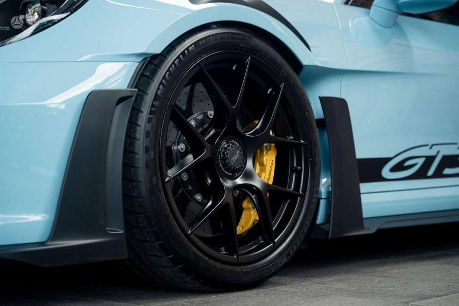 Zils Porsche 911 2024 Viļņa, ar dzinēja tilpumu 4.00 L un nobraukumu 2 tūkst. km par 345000 €, foto 32 vietnē AUTOMOTO.COM.LV