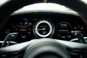 Zils Porsche 911 2024 Viļņa, ar dzinēja tilpumu 4.00 L un nobraukumu 2 tūkst. km par 345000 €, foto 47 vietnē AUTOMOTO.COM.LV