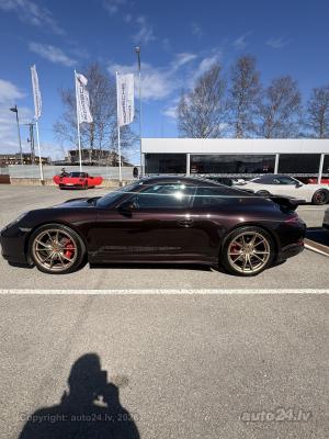 Brūns Porsche 911 2014 Tallina, ar dzinēja tilpumu 3.80 L un nobraukumu 0 tūkst. km par 75000 €, foto 19 vietnē AUTOMOTO.COM.LV