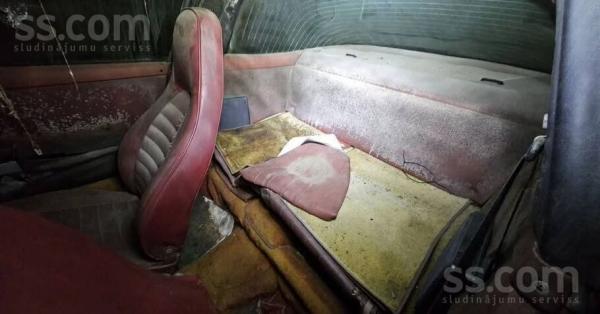 Porsche 911 1975 in Riga, with an engine capacity of 2.70 L and mileage of 0 thousand km for 6000 €, photo 7 on AUTOMOTO.COM.LV