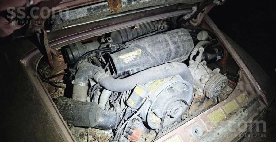 Porsche 911 1975 in Riga, with an engine capacity of 2.70 L and mileage of 0 thousand km for 6000 €, photo 10 on AUTOMOTO.COM.LV