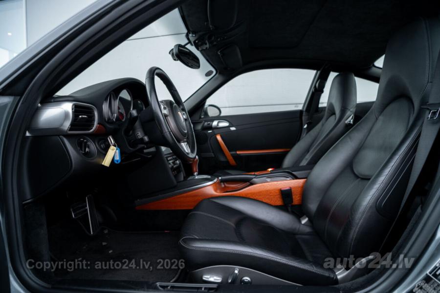 Porsche 911 2005 Tartu, ar dzinēja tilpumu 3.80 L un nobraukumu 64 tūkst. km par 49000 €, foto 12 vietnē AUTOMOTO.COM.LV