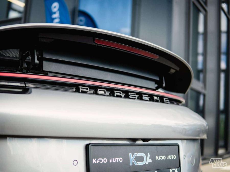 Porsche 911 2022 in Marijampole, with an engine capacity of 4.00 L and mileage of 15 thousand km for 175450 €, photo 16 on AUTOMOTO.COM.LV
