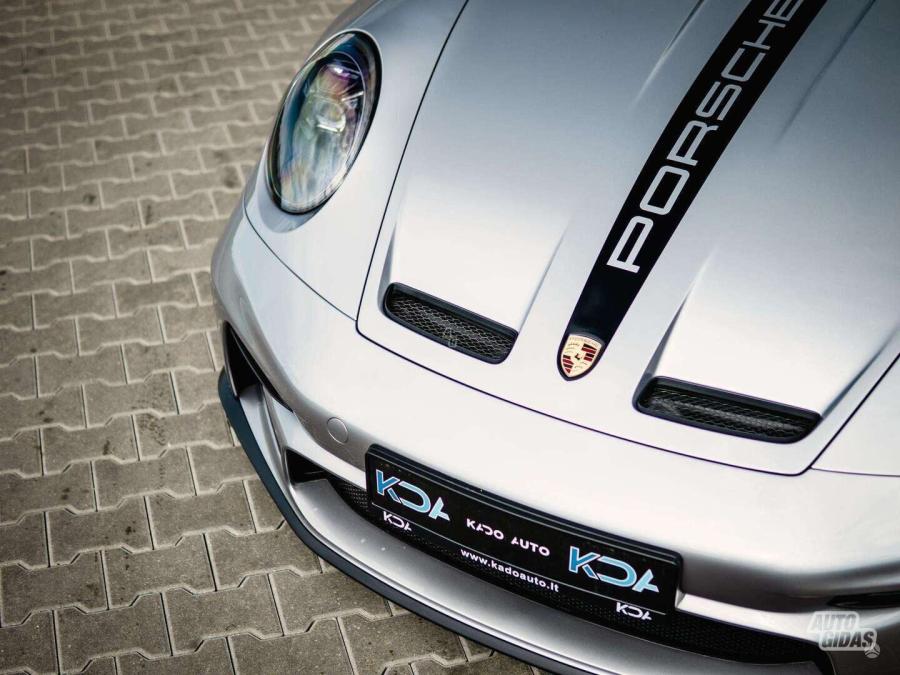 Porsche 911 2022 in Marijampole, with an engine capacity of 4.00 L and mileage of 15 thousand km for 175450 €, photo 20 on AUTOMOTO.COM.LV