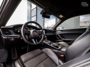 Porsche 911 2022 in Marijampole, with an engine capacity of 4.00 L and mileage of 15 thousand km for 175450 €, photo 33 on AUTOMOTO.COM.LV