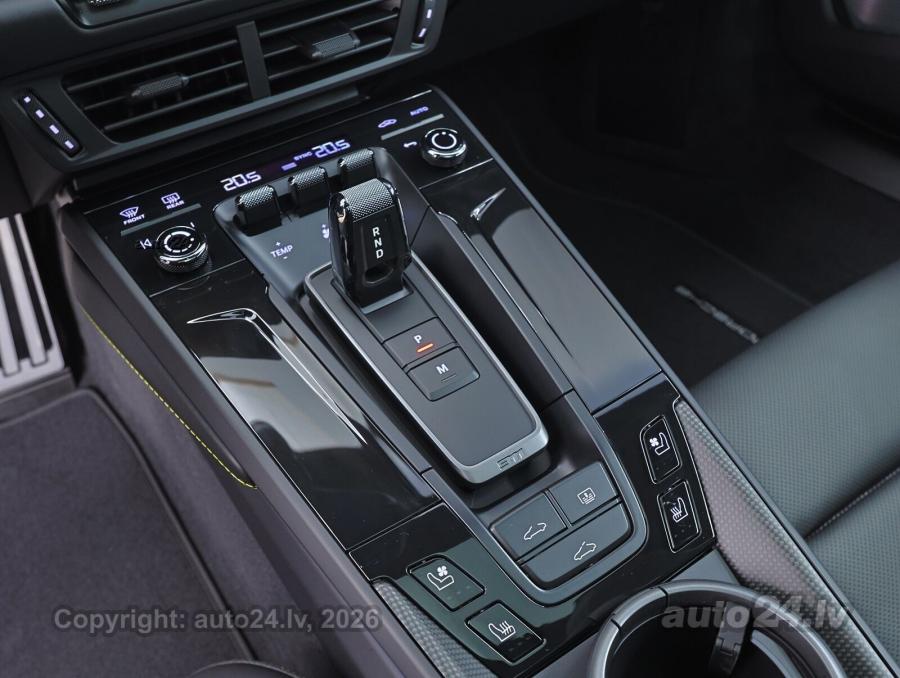 Порше 911 2026 в Таллин, объемом двигателя 3.60 л и пробегом 8 тыс. км за 233000 €, фото 18 на AUTOMOTO.COM.LV