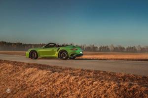 Green Porsche 911 2017 in Klaipeda, with an engine capacity of 3.80 L and mileage of 105 thousand km for 142000 €, photo 6 on AUTOMOTO.COM.LV