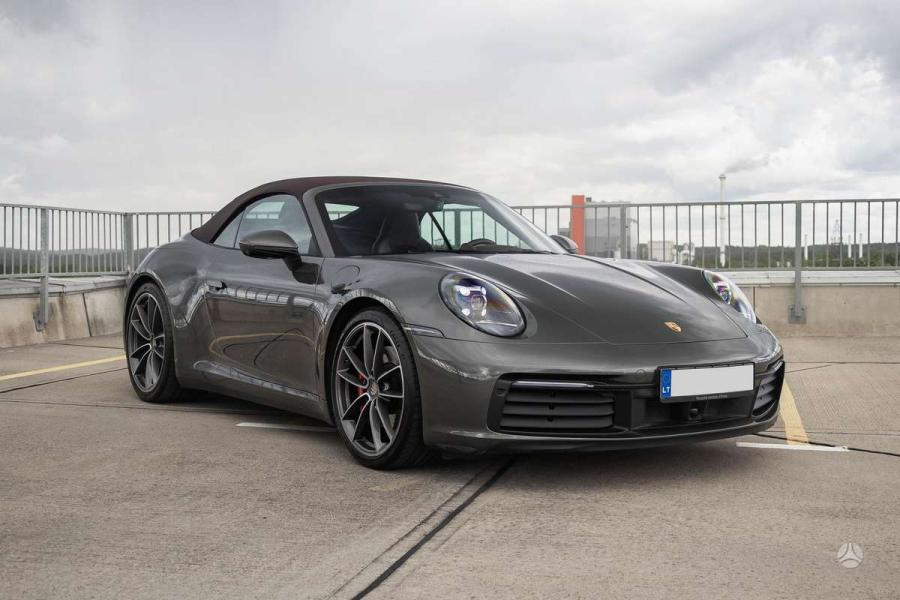 Зеленый Порше 911 2023 в Вильнюс, объемом двигателя 2.98 л и пробегом 32 тыс. км за 147000 €, фото 3 на AUTOMOTO.COM.LV