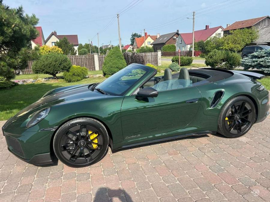 Zaļš Porsche 911 2026 Marijampole, ar dzinēja tilpumu 3.59 L un nobraukumu 0 tūkst. km par 290000 €, foto 22 vietnē AUTOMOTO.COM.LV