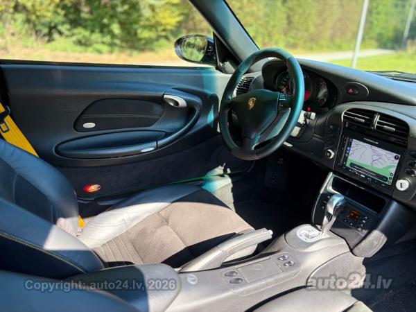 Зеленый Порше 911 2003 в Таллин, объемом двигателя 3.60 л и пробегом 133 тыс. км за 49900 €, фото 9 на AUTOMOTO.COM.LV