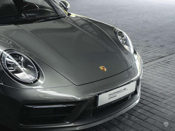 Zaļš Porsche 911 2019 Viļņa, ar dzinēja tilpumu 2.98 L un nobraukumu 114 tūkst. km par 115911 €, foto 9 vietnē AUTOMOTO.COM.LV