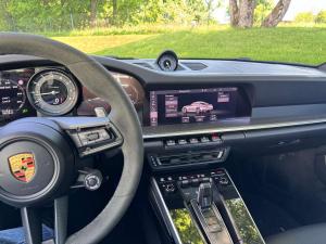 Зеленый Порше 911 2021 в Вильнюс, объемом двигателя 3.75 л и пробегом 62 тыс. км за 169900 €, фото 18 на AUTOMOTO.COM.LV
