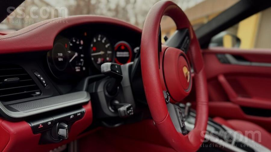 Zaļš Porsche 911 2023 Rīga, ar dzinēja tilpumu 3.00 L un nobraukumu 6 tūkst. km par 149000 €, foto 4 vietnē AUTOMOTO.COM.LV