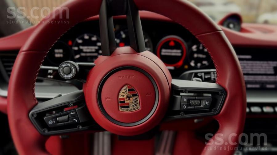 Zaļš Porsche 911 2023 Rīga, ar dzinēja tilpumu 3.00 L un nobraukumu 6 tūkst. km par 149000 €, foto 7 vietnē AUTOMOTO.COM.LV