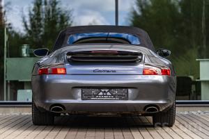 Grey Porsche 911 2002 in Riga, with an engine capacity of 3.60 L and mileage of 83 thousand km for 27500 €, photo 8 on AUTOMOTO.COM.LV