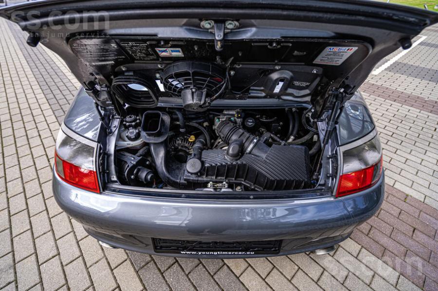 Grey Porsche 911 2002 in Riga, with an engine capacity of 3.60 L and mileage of 83 thousand km for 27500 €, photo 16 on AUTOMOTO.COM.LV