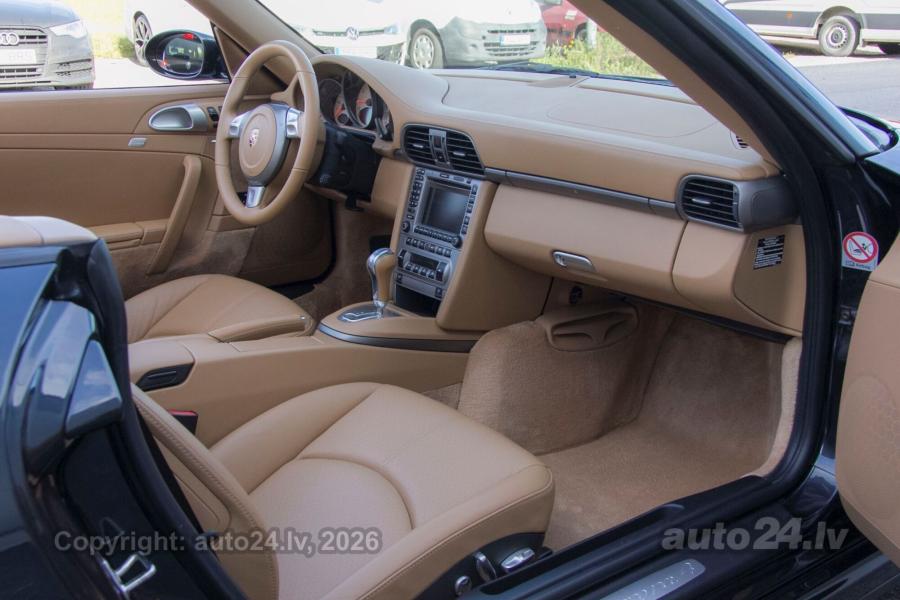 Grey Porsche 911 2008 in Tallinn, with an engine capacity of 3.60 L and mileage of 52 thousand km for 60900 €, photo 25 on AUTOMOTO.COM.LV