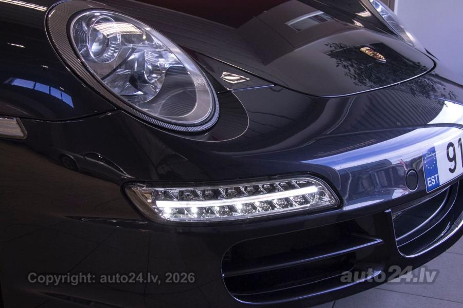Grey Porsche 911 2008 in Tallinn, with an engine capacity of 3.60 L and mileage of 52 thousand km for 60900 €, photo 27 on AUTOMOTO.COM.LV